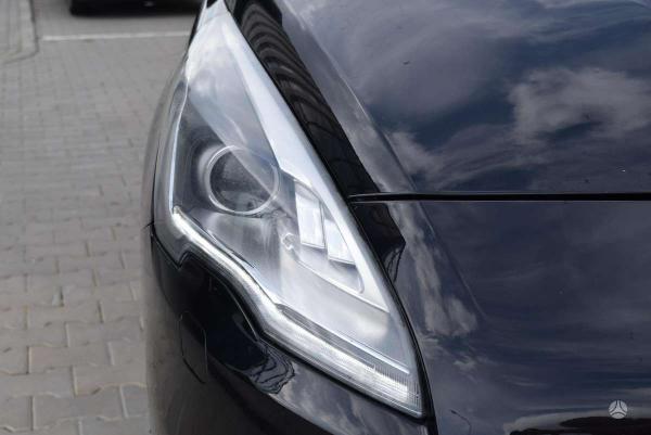 Black Peugeot 5008 2014 in Vilnius, with an engine capacity of 2.00 L and mileage of 247 thousand km for 5700 €, photo 5 on AUTOMOTO.COM.LV
