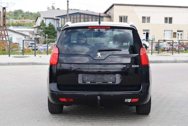 Black Peugeot 5008 2014 in Vilnius, with an engine capacity of 2.00 L and mileage of 247 thousand km for 5700 €, photo 7 on AUTOMOTO.COM.LV