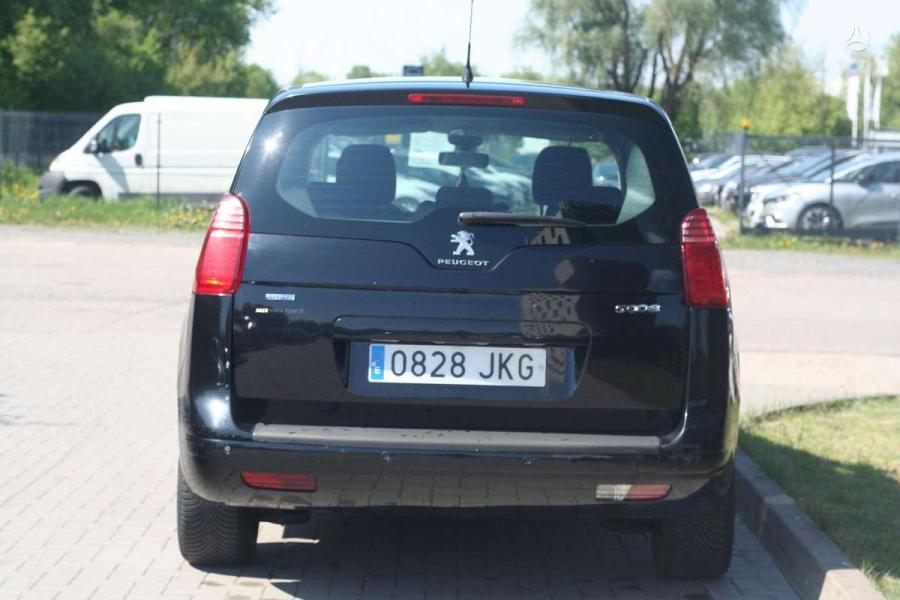 Black Peugeot 5008 2015 in Kaunas, with an engine capacity of 1.56 L and mileage of 280 thousand km for 4900 €, photo 6 on AUTOMOTO.COM.LV