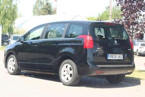 Black Peugeot 5008 2015 in Kaunas, with an engine capacity of 1.56 L and mileage of 280 thousand km for 4900 €, photo 7 on AUTOMOTO.COM.LV