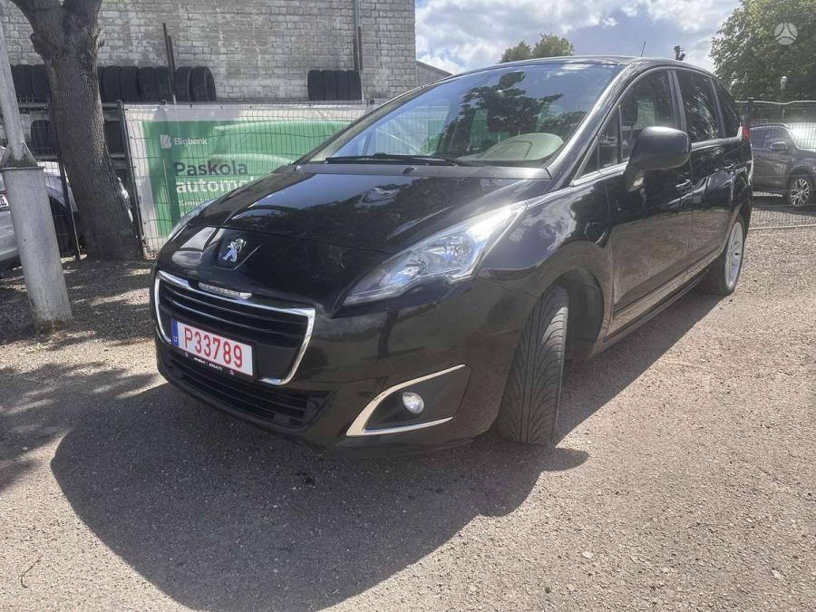 Black Peugeot 5008 2015 in Marijampole, with an engine capacity of 1.56 L and mileage of 291 thousand km for 4250 €, photo 3 on AUTOMOTO.COM.LV