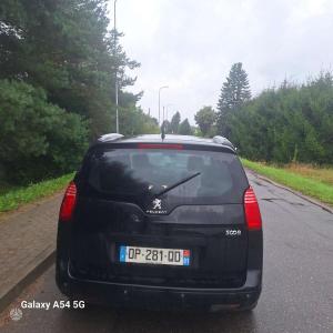 Black Peugeot 5008 2015 in Taurage, with an engine capacity of 2.00 L and mileage of 330 thousand km for 3799 €, photo 7 on AUTOMOTO.COM.LV