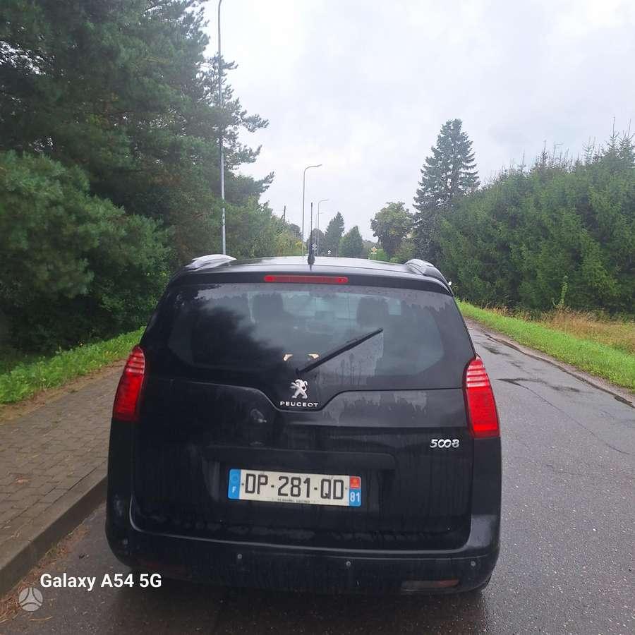 Black Peugeot 5008 2015 in Taurage, with an engine capacity of 2.00 L and mileage of 330 thousand km for 3799 €, photo 7 on AUTOMOTO.COM.LV