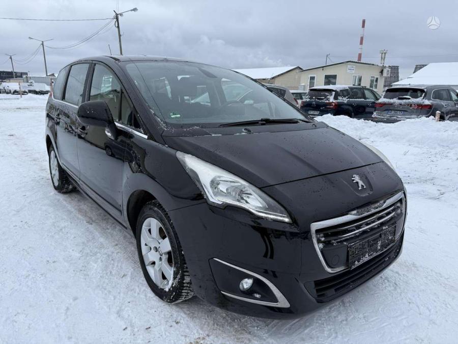 Melns Peugeot 5008 2016 Viļņa, ar dzinēja tilpumu 1.56 L un nobraukumu 213 tūkst. km par 6300 €, foto 1 vietnē AUTOMOTO.COM.LV
