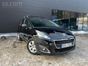 Black Peugeot 5008 2016 in Ogre, with an engine capacity of 1.60 L and mileage of 261 thousand km for 6900 €, photo 3 on AUTOMOTO.COM.LV