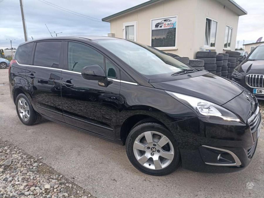 Melns Peugeot 5008 2016 Viļņa, ar dzinēja tilpumu 1.20 L un nobraukumu 124 tūkst. km par 5650 €, foto 1 vietnē AUTOMOTO.COM.LV