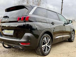 Black Peugeot 5008 2017 in Siauliai, with an engine capacity of 1.20 L and mileage of 153 thousand km for 13750 €, photo 8 on AUTOMOTO.COM.LV