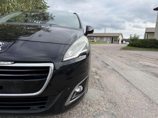 Black Peugeot 5008 2017 in Vilnius, with an engine capacity of 1.56 L and mileage of 270 thousand km for 5900 €, photo 10 on AUTOMOTO.COM.LV