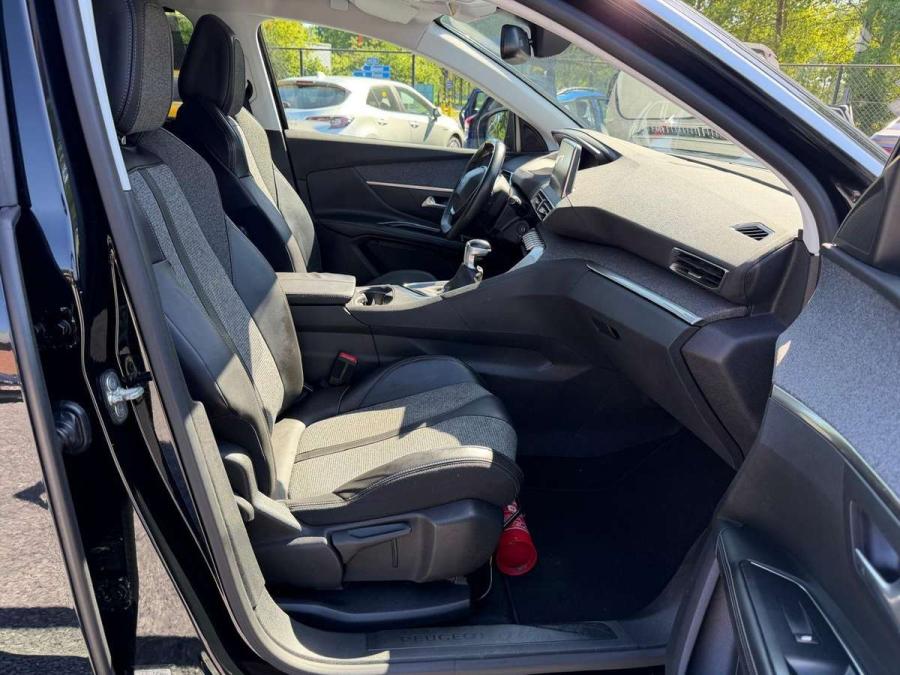 Melns Peugeot 5008 2018 Klaipėda, ar dzinēja tilpumu 1.20 L un nobraukumu 217 tūkst. km par 9999 €, foto 12 vietnē AUTOMOTO.COM.LV