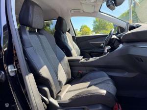 Melns Peugeot 5008 2018 Klaipėda, ar dzinēja tilpumu 1.20 L un nobraukumu 217 tūkst. km par 9999 €, foto 13 vietnē AUTOMOTO.COM.LV