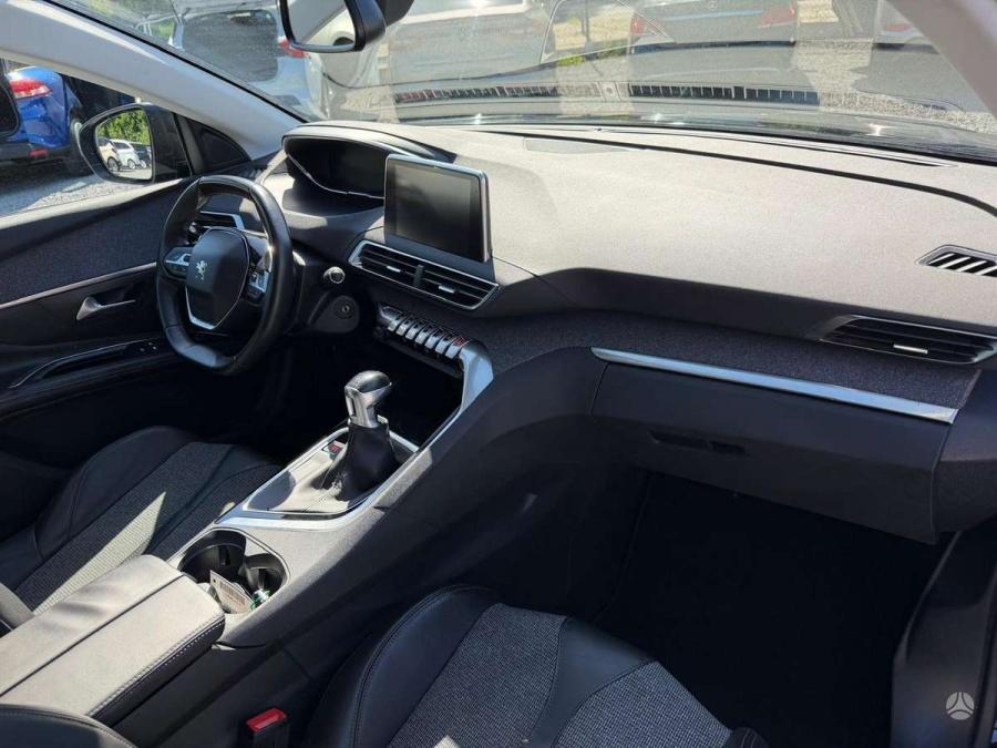 Melns Peugeot 5008 2018 Klaipėda, ar dzinēja tilpumu 1.20 L un nobraukumu 217 tūkst. km par 9999 €, foto 14 vietnē AUTOMOTO.COM.LV