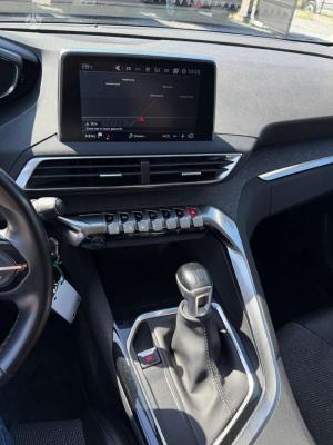Melns Peugeot 5008 2018 Klaipėda, ar dzinēja tilpumu 1.20 L un nobraukumu 217 tūkst. km par 9999 €, foto 17 vietnē AUTOMOTO.COM.LV