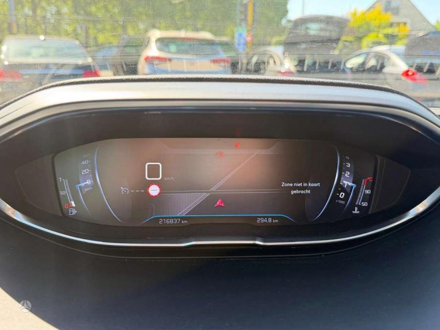 Melns Peugeot 5008 2018 Klaipėda, ar dzinēja tilpumu 1.20 L un nobraukumu 217 tūkst. km par 9999 €, foto 19 vietnē AUTOMOTO.COM.LV