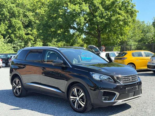 Black Peugeot 5008 2018 in Klaipeda, with an engine capacity of 1.20 L and mileage of 217 thousand km for 9950 €, photo 3 on AUTOMOTO.COM.LV