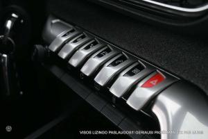 Melns Peugeot 5008 2018 Kretinga, ar dzinēja tilpumu 1.20 L un nobraukumu 217 tūkst. km par 9999 €, foto 30 vietnē AUTOMOTO.COM.LV