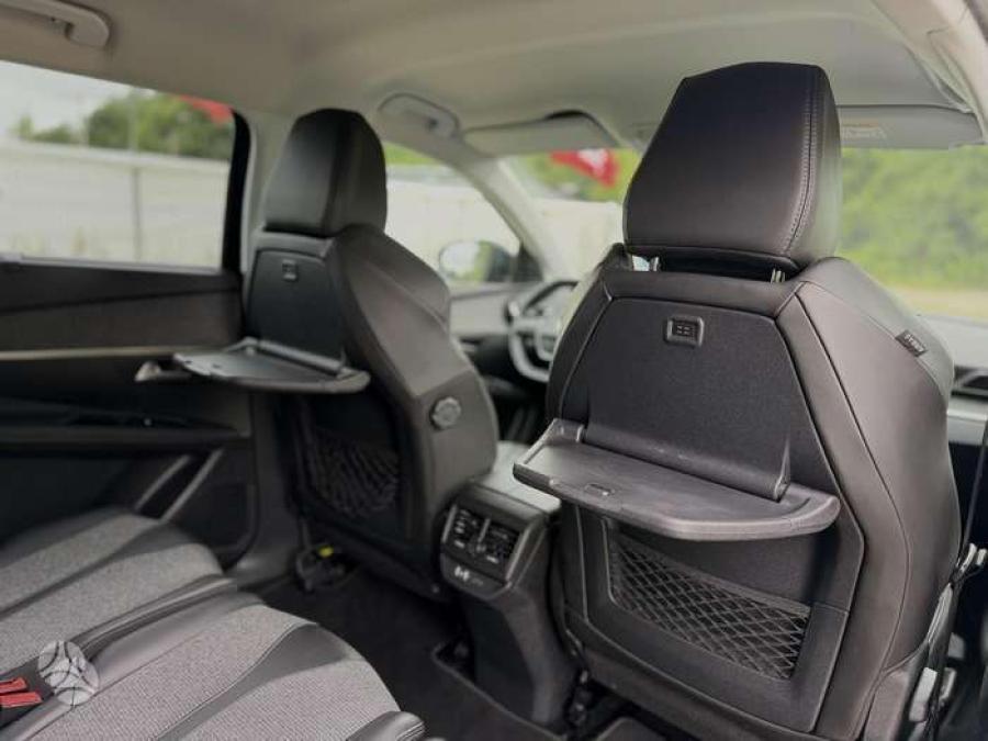 Black Peugeot 5008 2018 in Siauliai, with an engine capacity of 1.50 L and mileage of 182 thousand km for 14500 €, photo 45 on AUTOMOTO.COM.LV