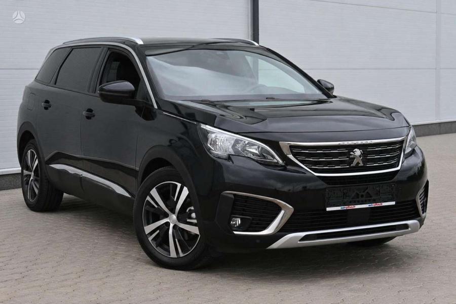 Black Peugeot 5008 2018 in Kretinga, with an engine capacity of 1.20 L and mileage of 217 thousand km for 9999 €, photo 1 on AUTOMOTO.COM.LV