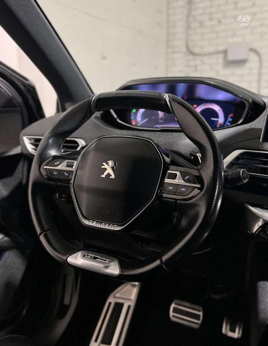 Black Peugeot 5008 2019 in Klaipeda, with an engine capacity of 1.50 L and mileage of 223 thousand km for 13999 €, photo 19 on AUTOMOTO.COM.LV