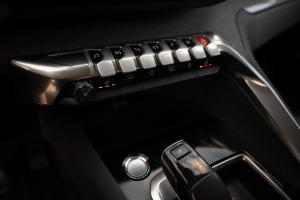 Melns Peugeot 5008 2020 Rīga, ar dzinēja tilpumu 2.00 L un nobraukumu 178 tūkst. km par 19490 €, foto 21 vietnē AUTOMOTO.COM.LV