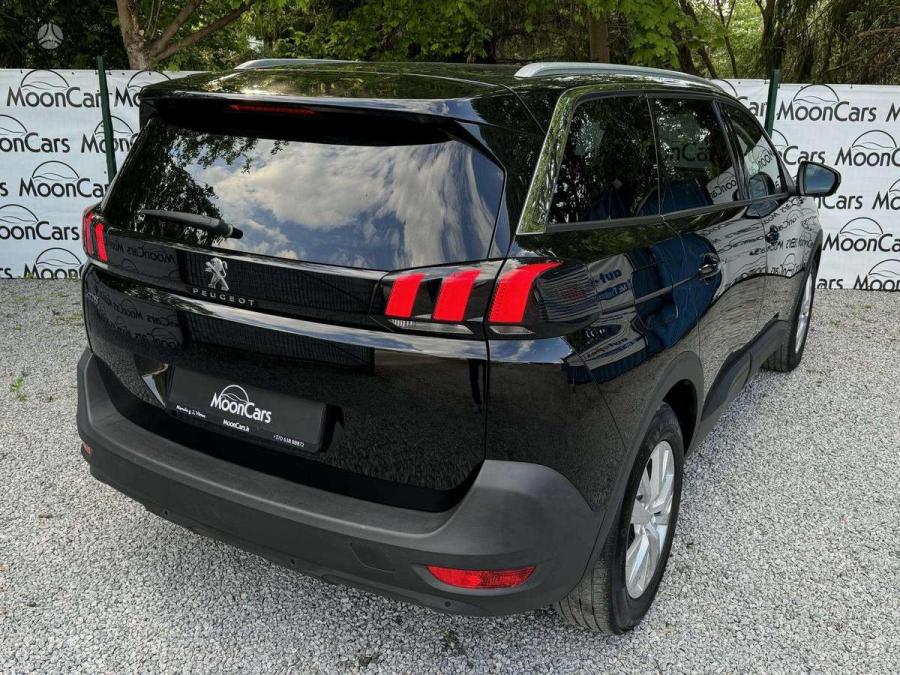 Melns Peugeot 5008 2020 Viļņa, ar dzinēja tilpumu 1.20 L un nobraukumu 240 tūkst. km par 10300 €, foto 7 vietnē AUTOMOTO.COM.LV