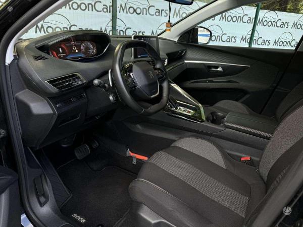 Melns Peugeot 5008 2020 Viļņa, ar dzinēja tilpumu 1.20 L un nobraukumu 240 tūkst. km par 10300 €, foto 9 vietnē AUTOMOTO.COM.LV