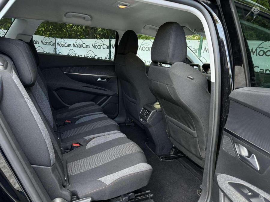Melns Peugeot 5008 2020 Viļņa, ar dzinēja tilpumu 1.20 L un nobraukumu 240 tūkst. km par 10300 €, foto 14 vietnē AUTOMOTO.COM.LV