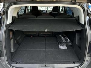 Melns Peugeot 5008 2020 Viļņa, ar dzinēja tilpumu 1.20 L un nobraukumu 240 tūkst. km par 10300 €, foto 17 vietnē AUTOMOTO.COM.LV
