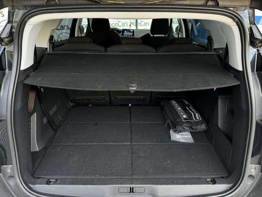 Melns Peugeot 5008 2020 Viļņa, ar dzinēja tilpumu 1.20 L un nobraukumu 240 tūkst. km par 10300 €, foto 17 vietnē AUTOMOTO.COM.LV