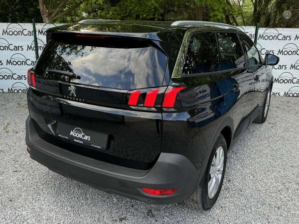 Melns Peugeot 5008 2020 Viļņa, ar dzinēja tilpumu 1.20 L un nobraukumu 240 tūkst. km par 10300 €, foto 6 vietnē AUTOMOTO.COM.LV