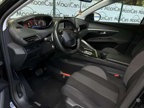 Melns Peugeot 5008 2020 Viļņa, ar dzinēja tilpumu 1.20 L un nobraukumu 240 tūkst. km par 10300 €, foto 9 vietnē AUTOMOTO.COM.LV
