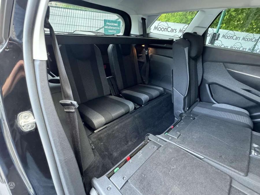 Melns Peugeot 5008 2020 Viļņa, ar dzinēja tilpumu 1.20 L un nobraukumu 240 tūkst. km par 10300 €, foto 17 vietnē AUTOMOTO.COM.LV