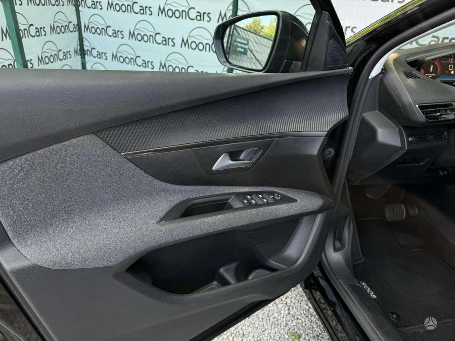 Melns Peugeot 5008 2020 Viļņa, ar dzinēja tilpumu 1.20 L un nobraukumu 240 tūkst. km par 10300 €, foto 19 vietnē AUTOMOTO.COM.LV