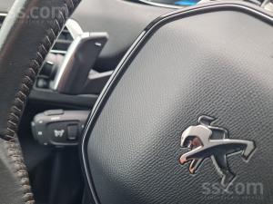 Melns Peugeot 5008 2021 Jelgava, ar dzinēja tilpumu 1.50 L un nobraukumu 0 tūkst. km par 16990 €, foto 15 vietnē AUTOMOTO.COM.LV