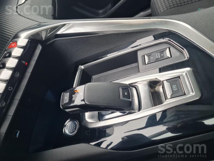Melns Peugeot 5008 2021 Jelgava, ar dzinēja tilpumu 1.50 L un nobraukumu 0 tūkst. km par 16990 €, foto 17 vietnē AUTOMOTO.COM.LV