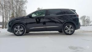 Black Peugeot 5008 2022 in Taurage, with an engine capacity of 1.50 L and mileage of 176 thousand km for 15500 €, photo 9 on AUTOMOTO.COM.LV