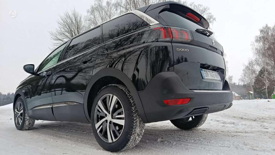 Black Peugeot 5008 2022 in Taurage, with an engine capacity of 1.50 L and mileage of 176 thousand km for 15500 €, photo 16 on AUTOMOTO.COM.LV