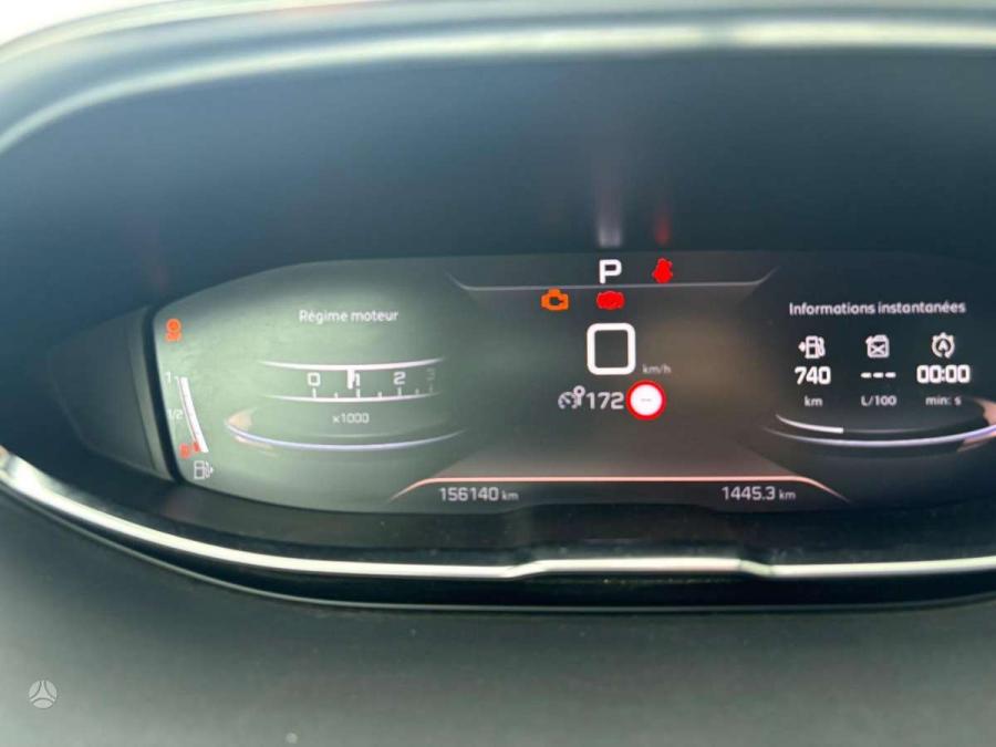 Black Peugeot 5008 2022 in Vilnius, with an engine capacity of 1.50 L and mileage of 156 thousand km for 14900 €, photo 4 on AUTOMOTO.COM.LV