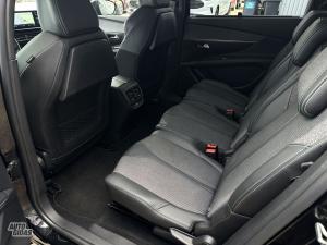 Black Peugeot 5008 2022 in Kaunas, with an engine capacity of 1.50 L and mileage of 96 thousand km for 18999 €, photo 11 on AUTOMOTO.COM.LV