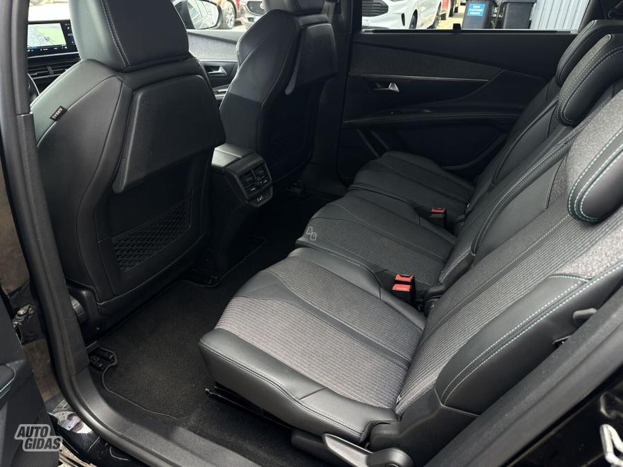 Black Peugeot 5008 2022 in Kaunas, with an engine capacity of 1.50 L and mileage of 96 thousand km for 18999 €, photo 11 on AUTOMOTO.COM.LV