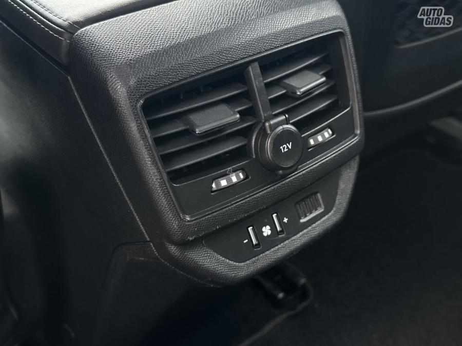 Black Peugeot 5008 2022 in Kaunas, with an engine capacity of 1.50 L and mileage of 96 thousand km for 18999 €, photo 14 on AUTOMOTO.COM.LV