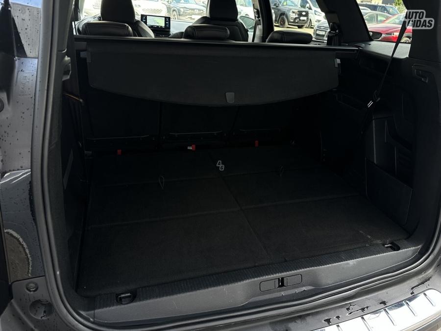 Black Peugeot 5008 2022 in Kaunas, with an engine capacity of 1.50 L and mileage of 96 thousand km for 18999 €, photo 16 on AUTOMOTO.COM.LV