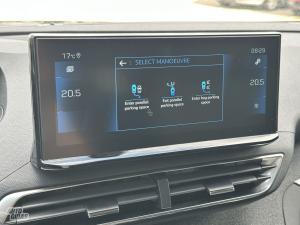 Black Peugeot 5008 2022 in Kaunas, with an engine capacity of 1.50 L and mileage of 96 thousand km for 18999 €, photo 31 on AUTOMOTO.COM.LV