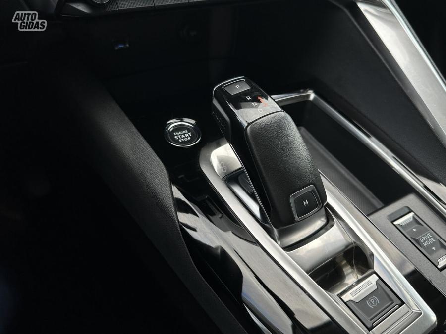Black Peugeot 5008 2022 in Kaunas, with an engine capacity of 1.50 L and mileage of 96 thousand km for 18999 €, photo 37 on AUTOMOTO.COM.LV