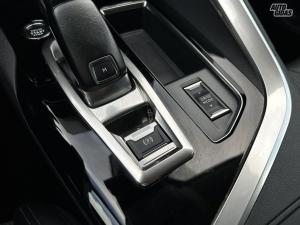 Black Peugeot 5008 2022 in Kaunas, with an engine capacity of 1.50 L and mileage of 96 thousand km for 18999 €, photo 38 on AUTOMOTO.COM.LV