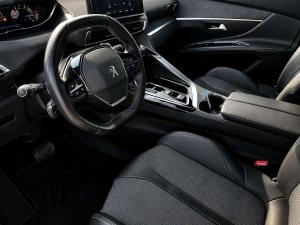 Melns Peugeot 5008 2023 Marijampole, ar dzinēja tilpumu 1.20 L un nobraukumu 122 tūkst. km par 17787 €, foto 11 vietnē AUTOMOTO.COM.LV