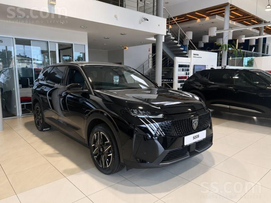 Black Peugeot 5008 2026 in Riga, with an engine capacity of 1.20 L and mileage of 0 thousand km for 32900 €, photo 4 on AUTOMOTO.COM.LV