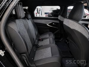 Black Peugeot 5008 2026 in Riga, with an engine capacity of 1.20 L and mileage of 0 thousand km for 32900 €, photo 10 on AUTOMOTO.COM.LV