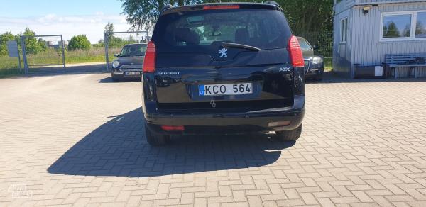 Black Peugeot 5008 2010 in Kedainiai, with an engine capacity of 1.60 L and mileage of 218 thousand km for 2100 €, photo 4 on AUTOMOTO.COM.LV