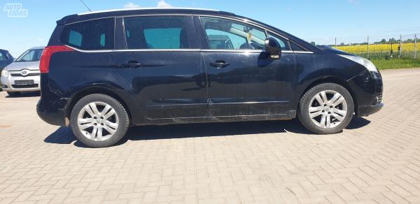 Black Peugeot 5008 2010 in Kedainiai, with an engine capacity of 1.60 L and mileage of 218 thousand km for 2100 €, photo 6 on AUTOMOTO.COM.LV