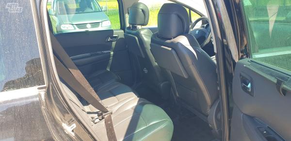 Black Peugeot 5008 2010 in Kedainiai, with an engine capacity of 1.60 L and mileage of 218 thousand km for 2100 €, photo 10 on AUTOMOTO.COM.LV